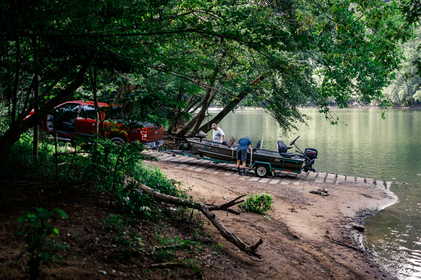 Safe boating practices to help you enjoy West Virginia’s lakes and ...
